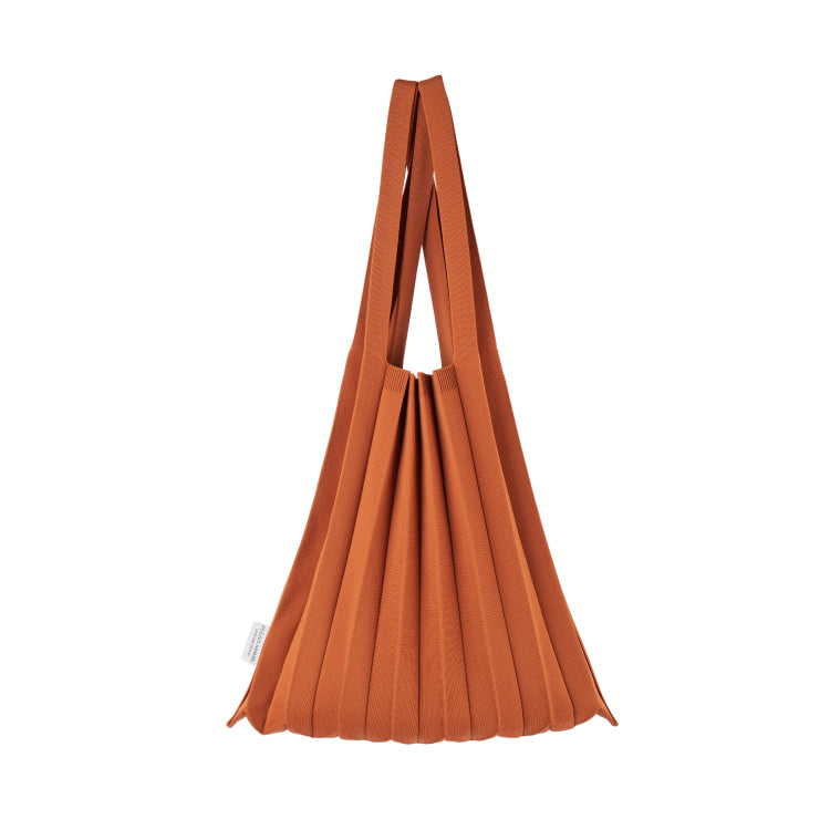PLEATS MAMA SHOULDER BAG CARAMEL – The Design